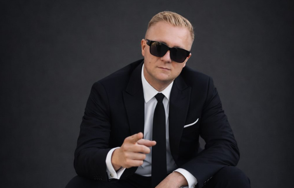 Tak wygląda hit disco polo. „Sen" Szymona Jankowskiego z wynikiem 1,5 ...